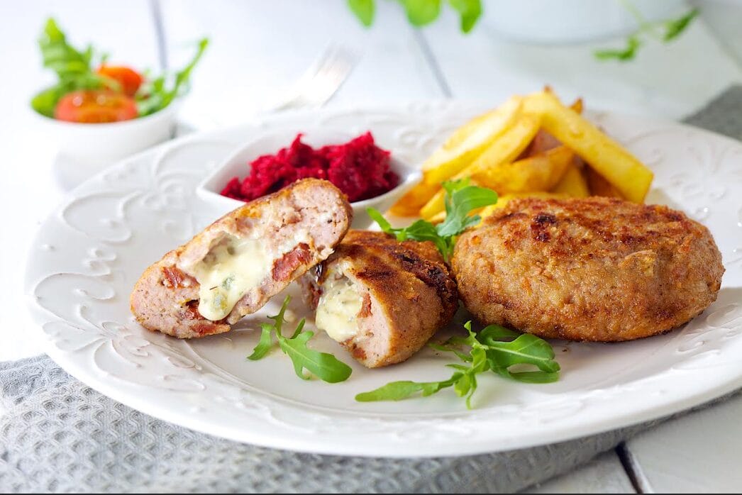 Przepisy na dania z mięsa mielonego (cevapcici i kotlety mielone) - mamyito